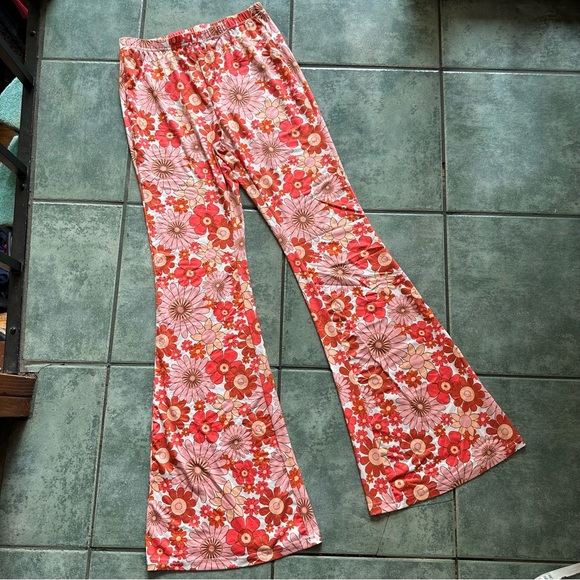 SHEIN | Pants & Jumpsuits | Shein Flower Power Retro Floral Print Pink ...